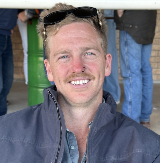 Hundreds gather to watch the Hawkies storm home in AFL elimination ...