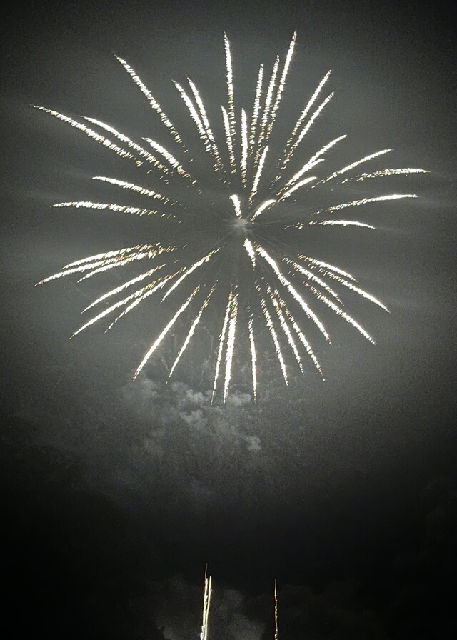 Santa swings into Christmas at the golf club | Goondiwindi Argus